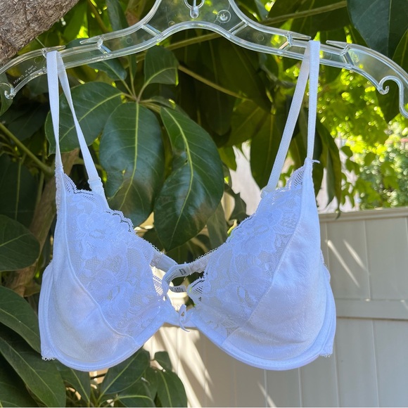 Vintage | Intimates & Sleepwear | Vintage White Lace Bra | Poshmark